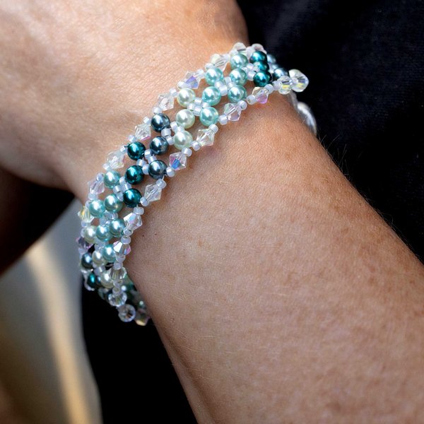 Ombre Pearl Bracelet Tutorial | PotomacBeads