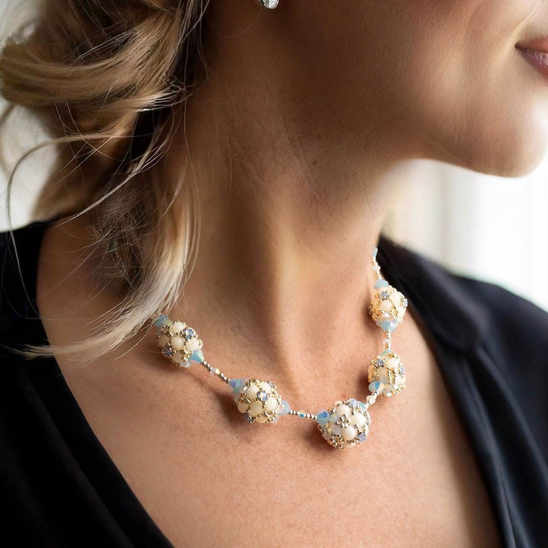 Montee Beaded Bead Necklace Tutorial