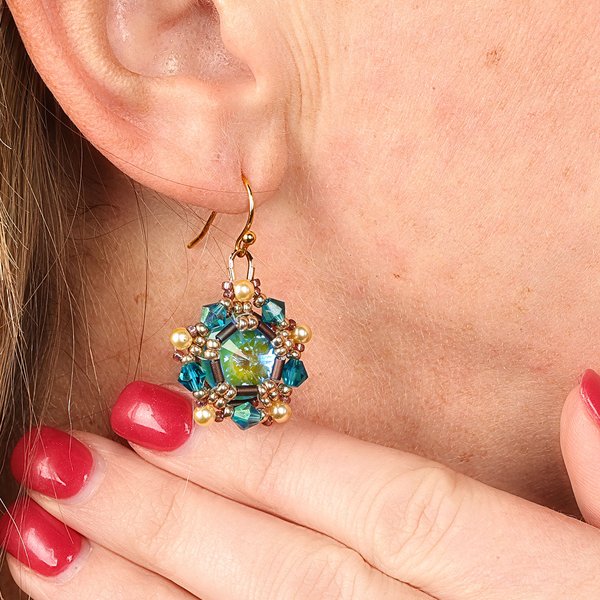 Crystal Quin Bezel Earring Tutorial