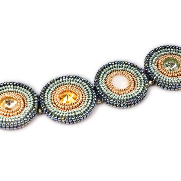 Drama Queen Herringbone Bezel Bracelet Tutorial | PotomacBeads