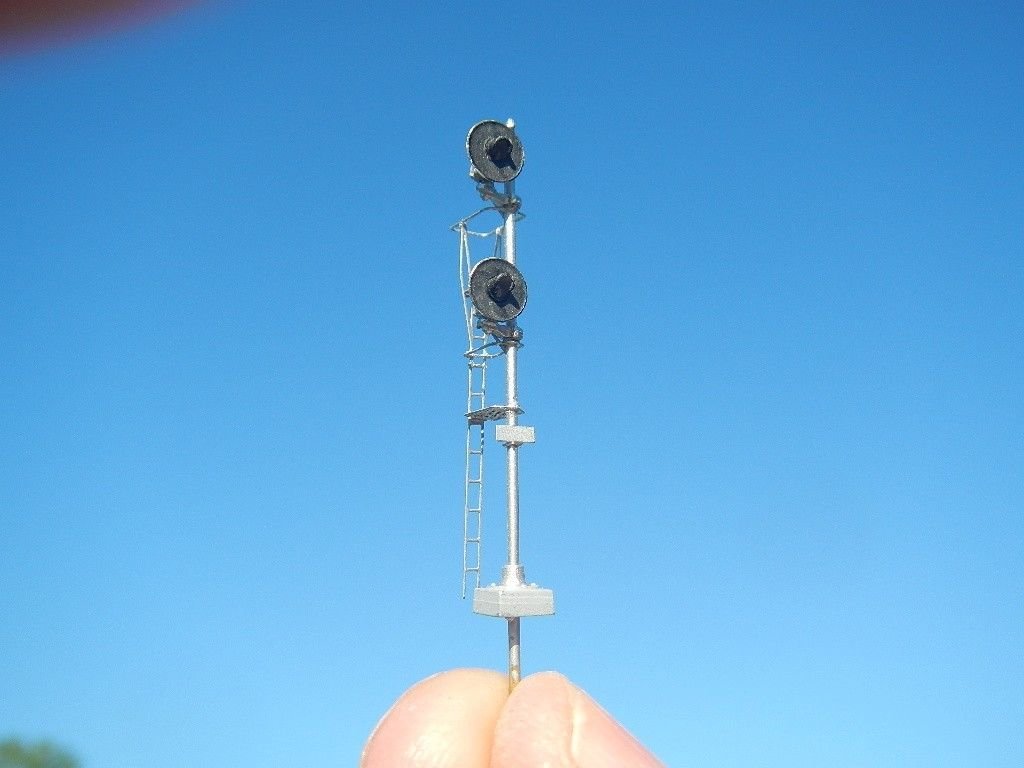 N C&O Type Pole Mount Searchlight Signal