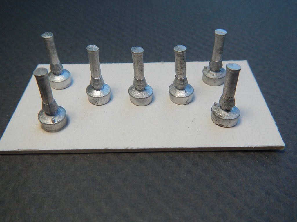 HO Smudge Pots (Qty. 7)