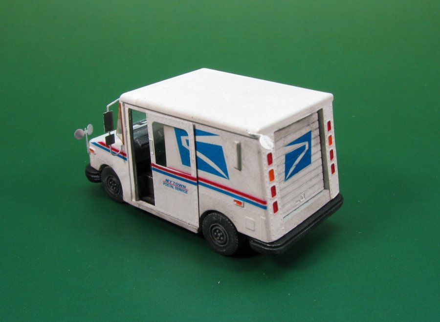 HO Grumman LLV Delivery Truck Kit