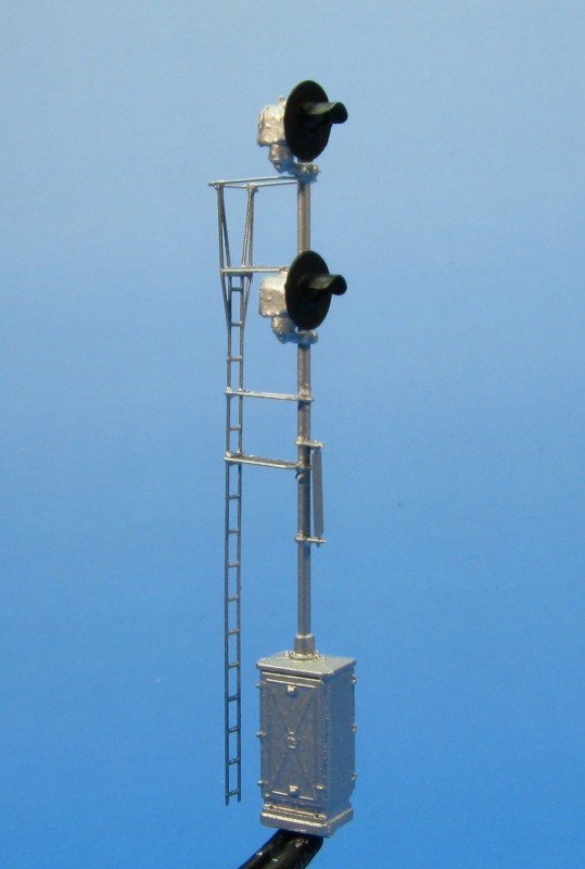 N GRS Cabinet Mount Searchlight Signal