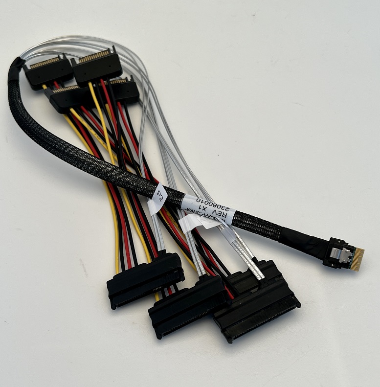 SlimSAS 4i - SAS Drive X4